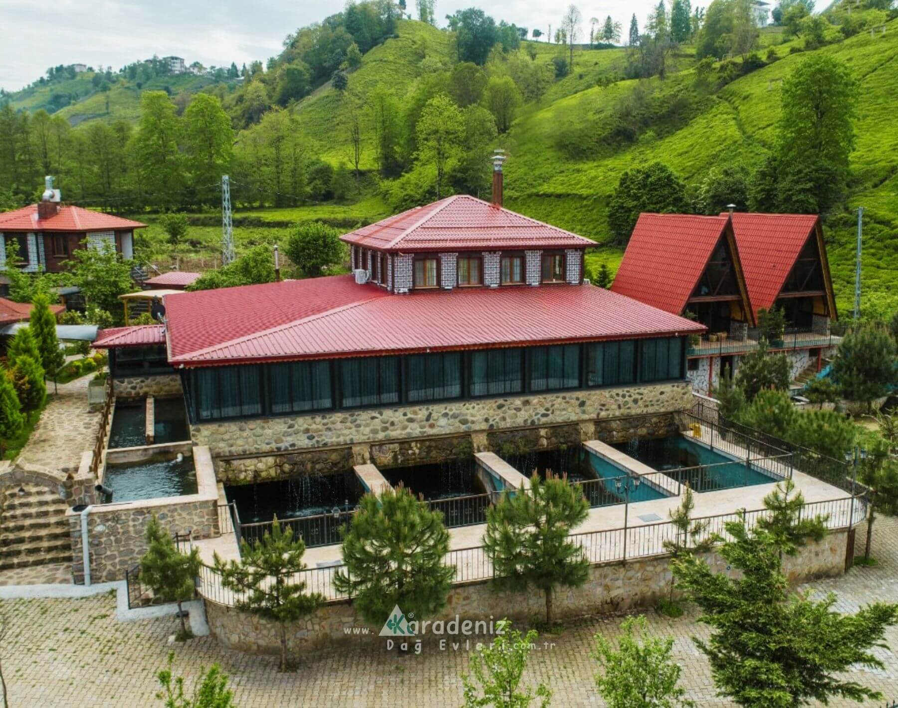 Balayı Bungalovları - Karadeniz Dağ Evleri